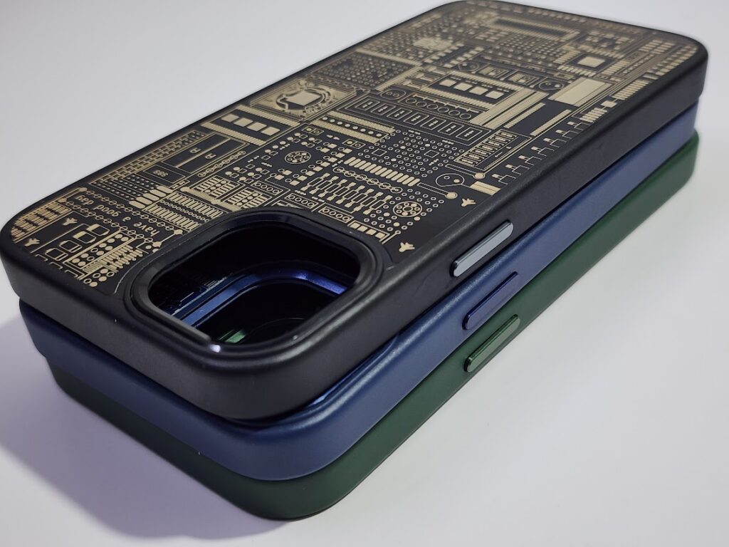 iPhone 13 3D Circuit Design Back Cover – BT Limited Edition Store