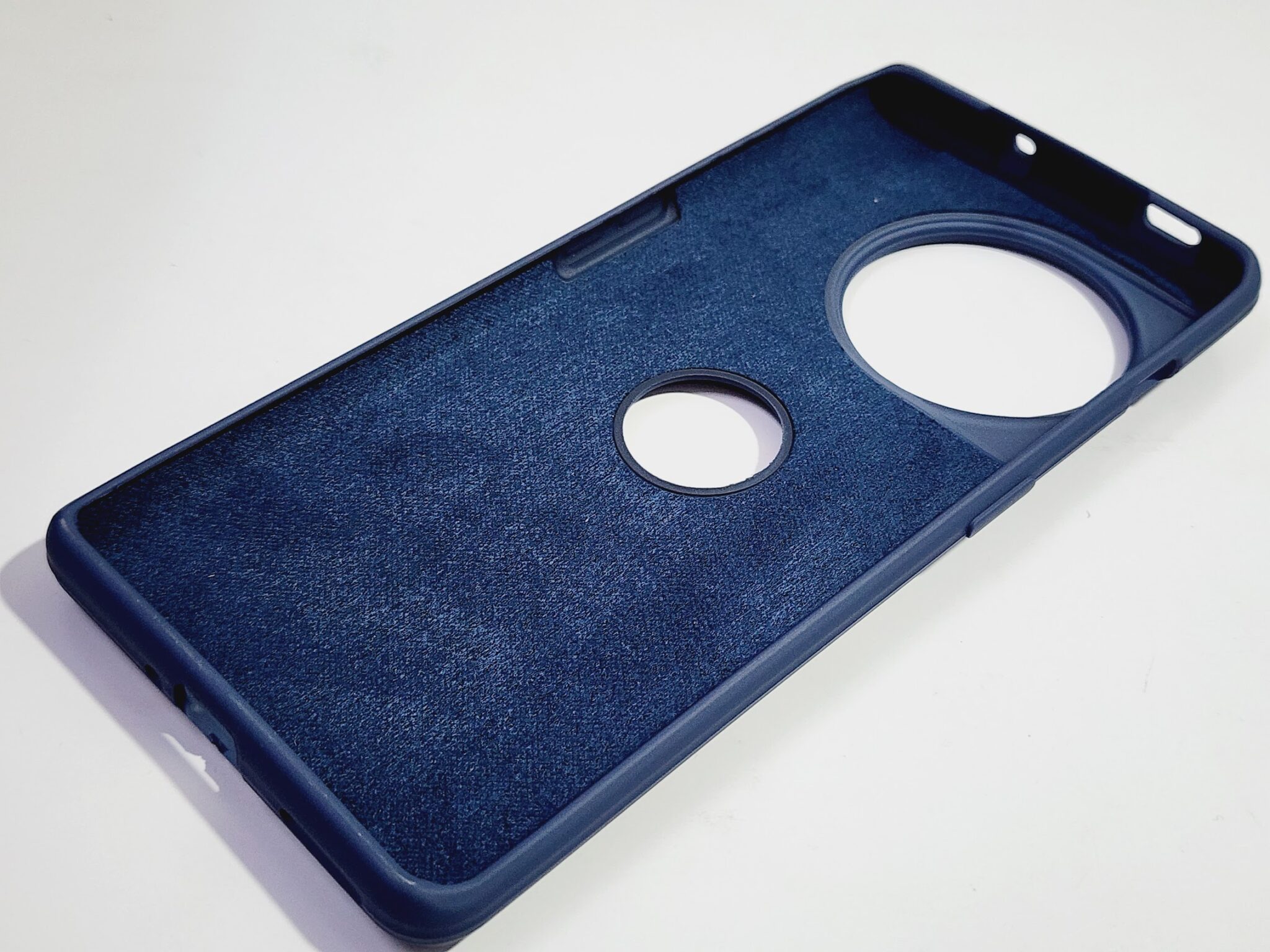 OnePlus 11R Silicone Back Cover – BT Limited Edition Store