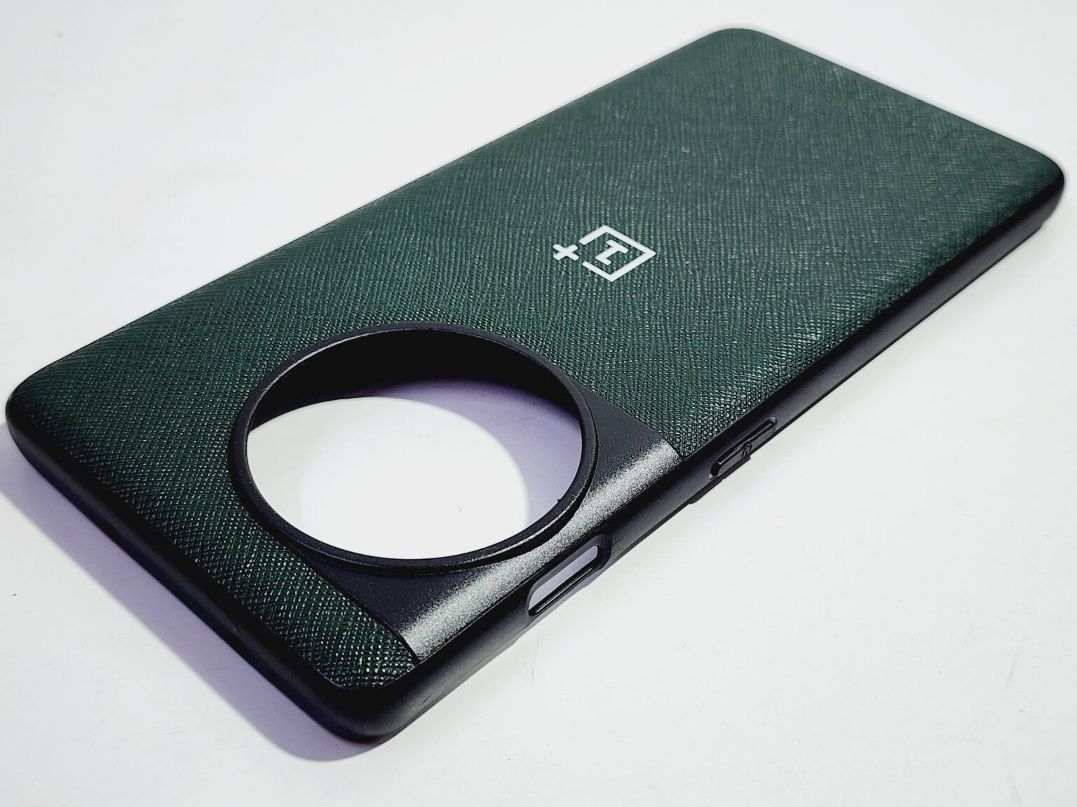 OnePlus 11R OG Leather Finish Back Cover – BT Limited Edition Store