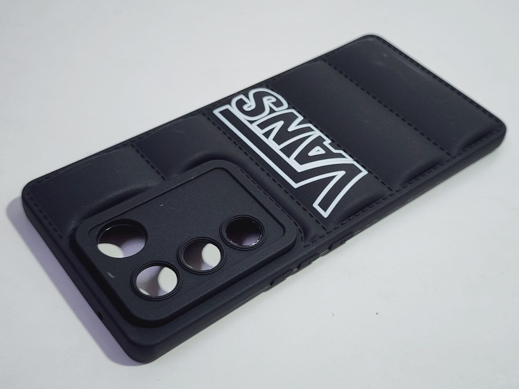 Vivo V27 Pro & V27 Puffer Back Cover – BT Limited Edition Store