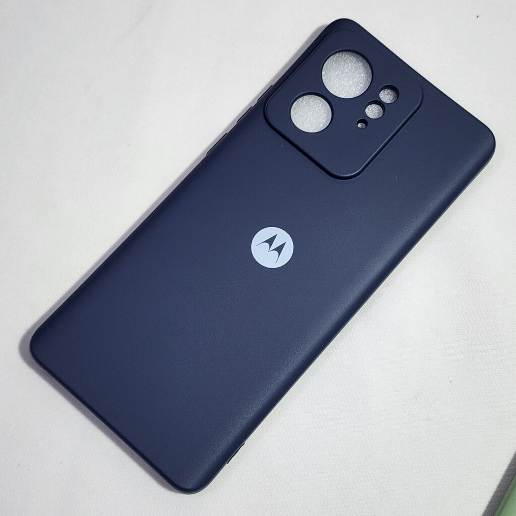 Moto Edge 40 OG Silicon Back Cover – BT Limited Edition Store
