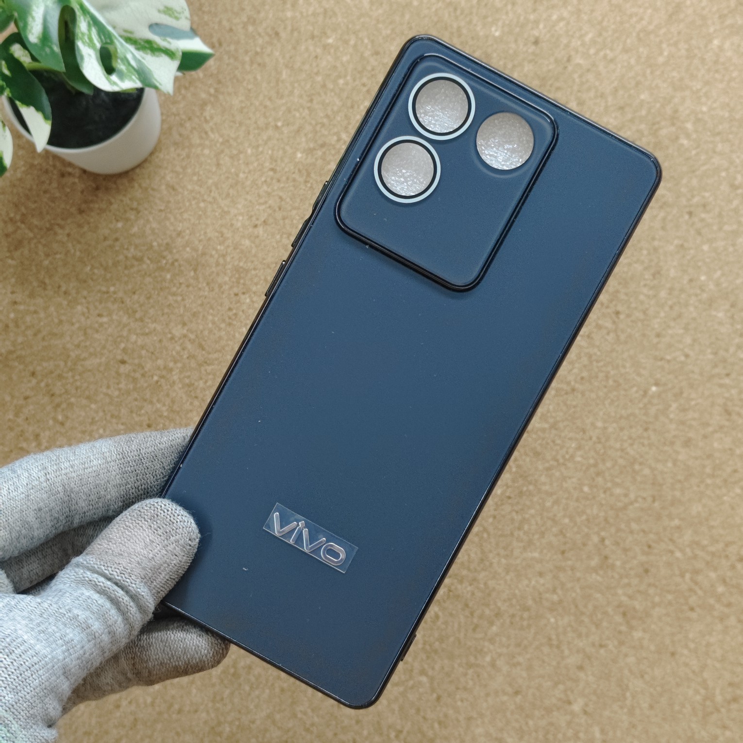 Vivo T2 Pro & iQOO Z7 Pro Luxury Matte Chrome Finish Back Cover – BT ...